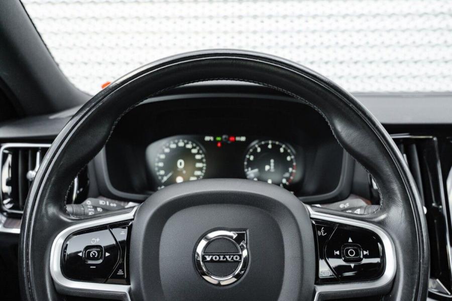 Pelēks Volvo S60 2021 Mārupe, ar dzinēja tilpumu 2.00 L un nobraukumu 100 tūkst. km par 23150 €, foto 13 vietnē AUTOMOTO.COM.LV
