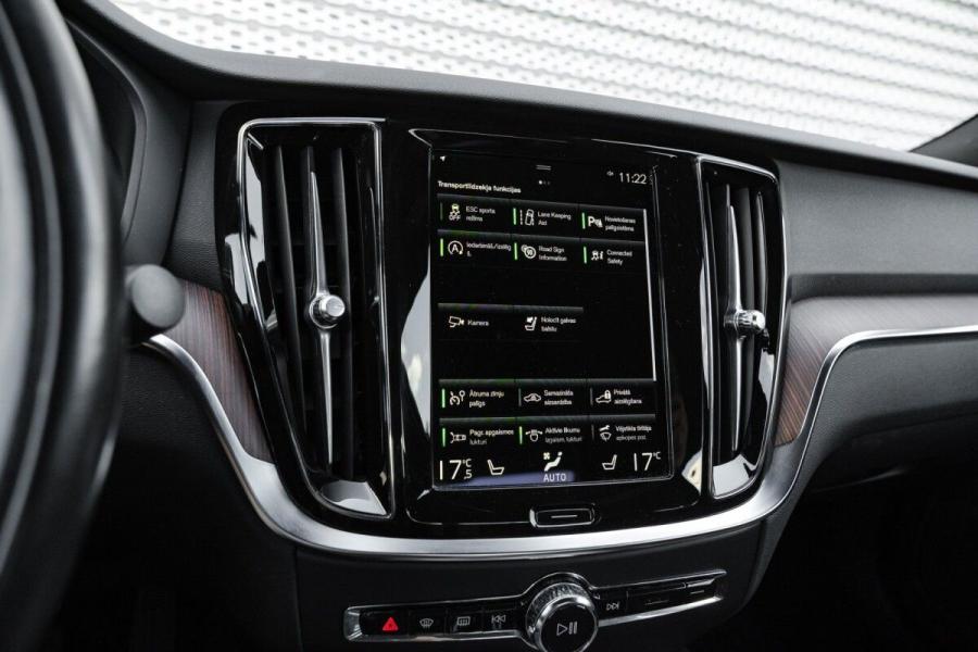 Pelēks Volvo S60 2021 Mārupe, ar dzinēja tilpumu 2.00 L un nobraukumu 100 tūkst. km par 23150 €, foto 16 vietnē AUTOMOTO.COM.LV