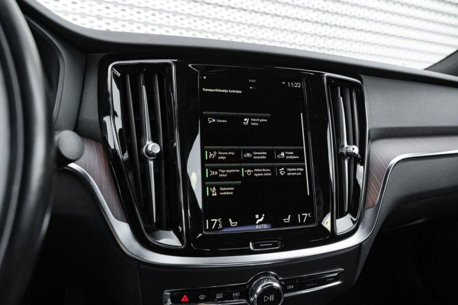 Pelēks Volvo S60 2021 Mārupe, ar dzinēja tilpumu 2.00 L un nobraukumu 100 tūkst. km par 23150 €, foto 17 vietnē AUTOMOTO.COM.LV