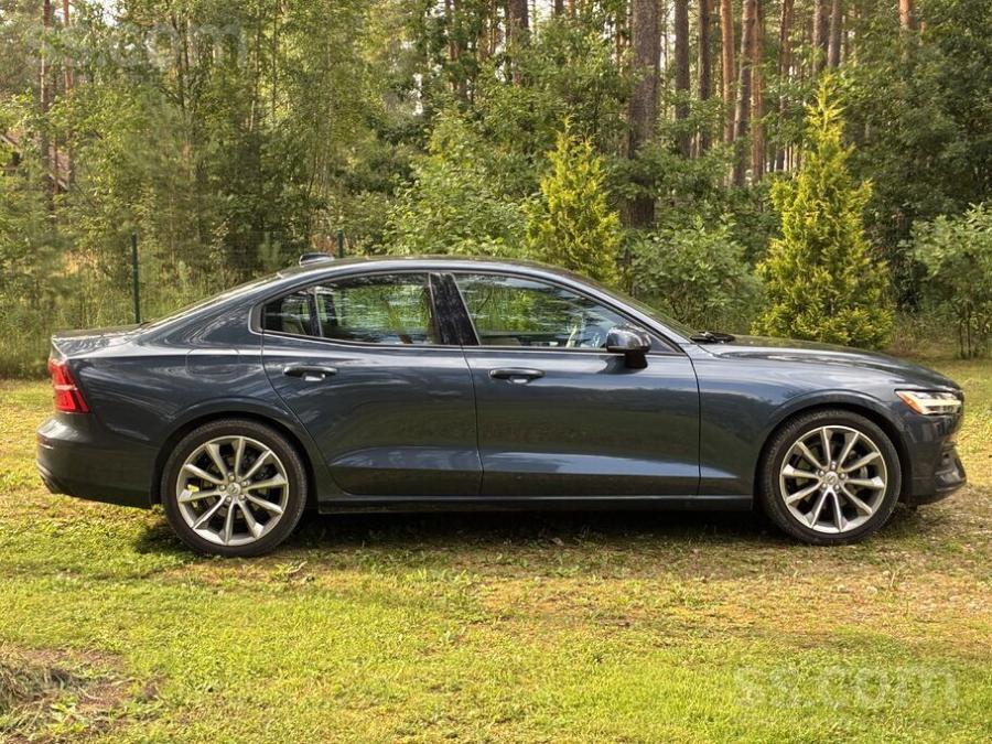 Grey Volvo S60 2021 in Riga, with an engine capacity of 2.00 L and mileage of 91 thousand km for 21500 €, photo 5 on AUTOMOTO.COM.LV
