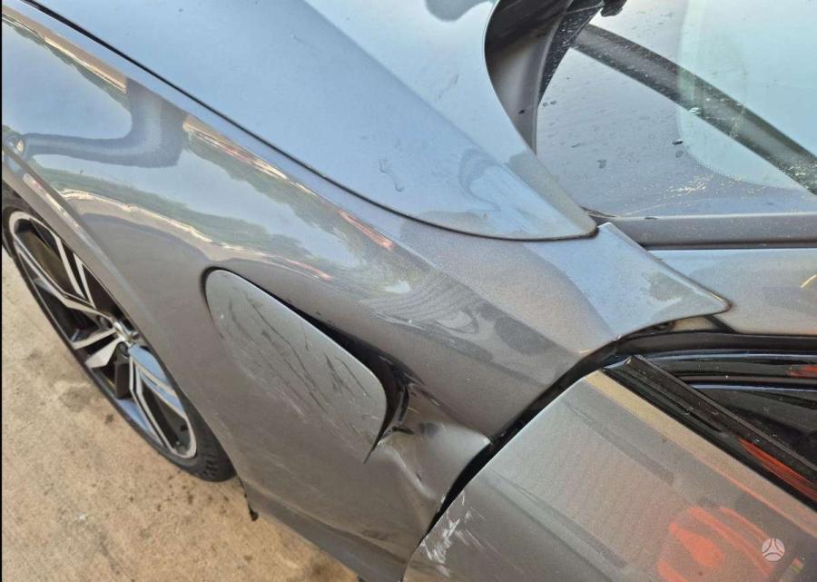 Grey Volvo S60 2021 in Klaipeda, with an engine capacity of 1.97 L and mileage of 66 thousand km for 14100 €, photo 12 on AUTOMOTO.COM.LV