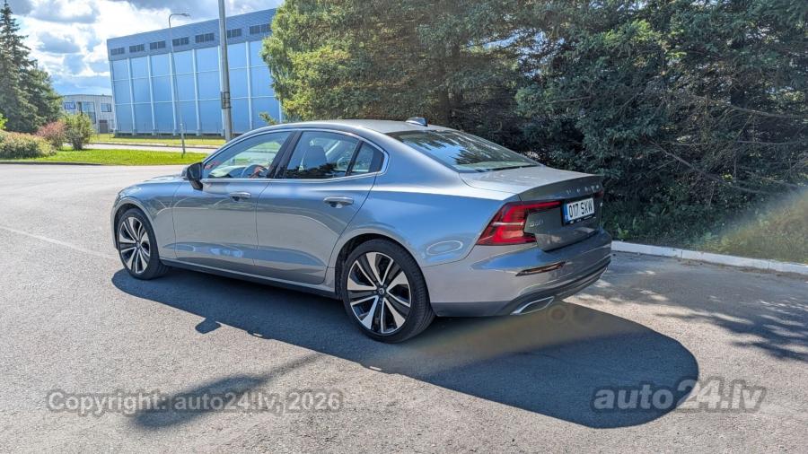 Pelēks Volvo S60 2021 Tallina, ar dzinēja tilpumu 2.00 L un nobraukumu 86 tūkst. km par 26700 €, foto 6 vietnē AUTOMOTO.COM.LV