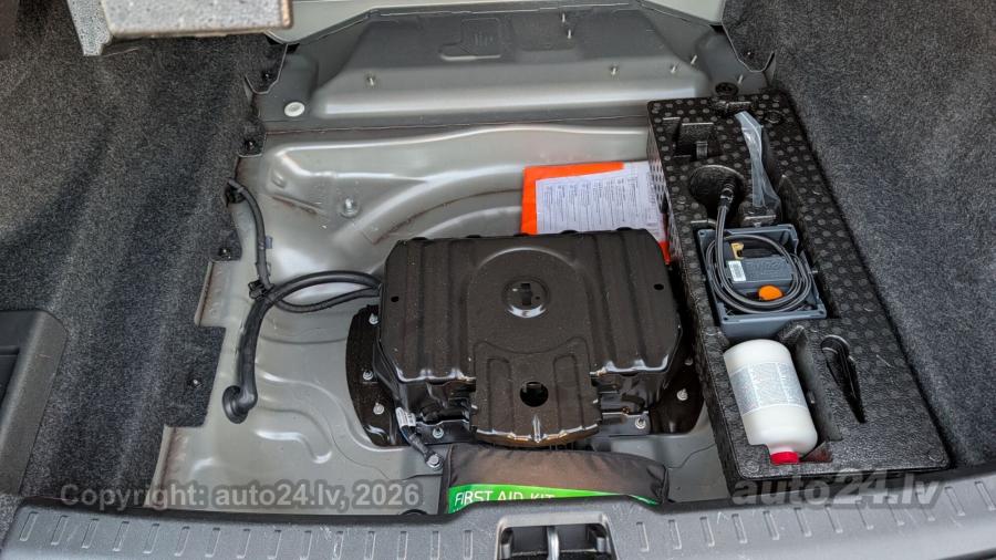 Pelēks Volvo S60 2021 Tallina, ar dzinēja tilpumu 2.00 L un nobraukumu 86 tūkst. km par 26700 €, foto 15 vietnē AUTOMOTO.COM.LV