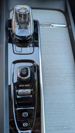 Pelēks Volvo S60 2021 Tallina, ar dzinēja tilpumu 2.00 L un nobraukumu 86 tūkst. km par 26700 €, foto 16 vietnē AUTOMOTO.COM.LV