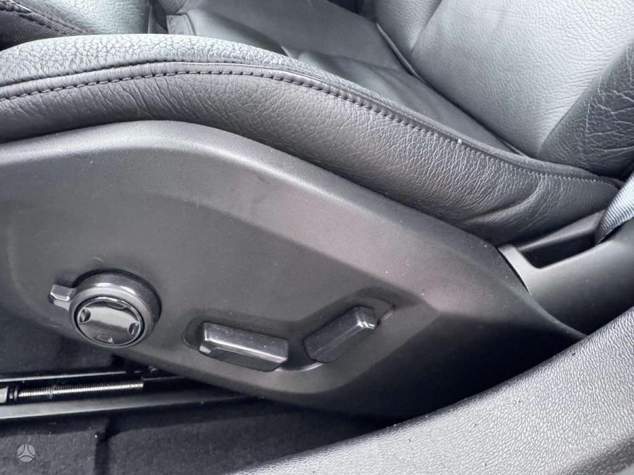 Grey Volvo S60 2021 in Vilnius, with an engine capacity of 2.00 L and mileage of 161 thousand km for 20950 €, photo 11 on AUTOMOTO.COM.LV