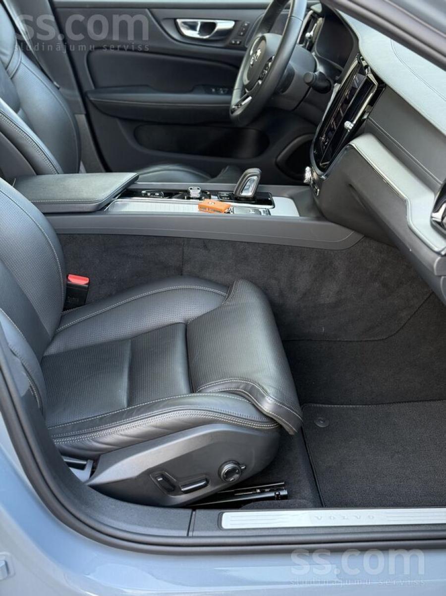 Pelēks Volvo S60 2022 Rīga, ar dzinēja tilpumu 2.00 L un nobraukumu 0 tūkst. km par 27500 €, foto 6 vietnē AUTOMOTO.COM.LV