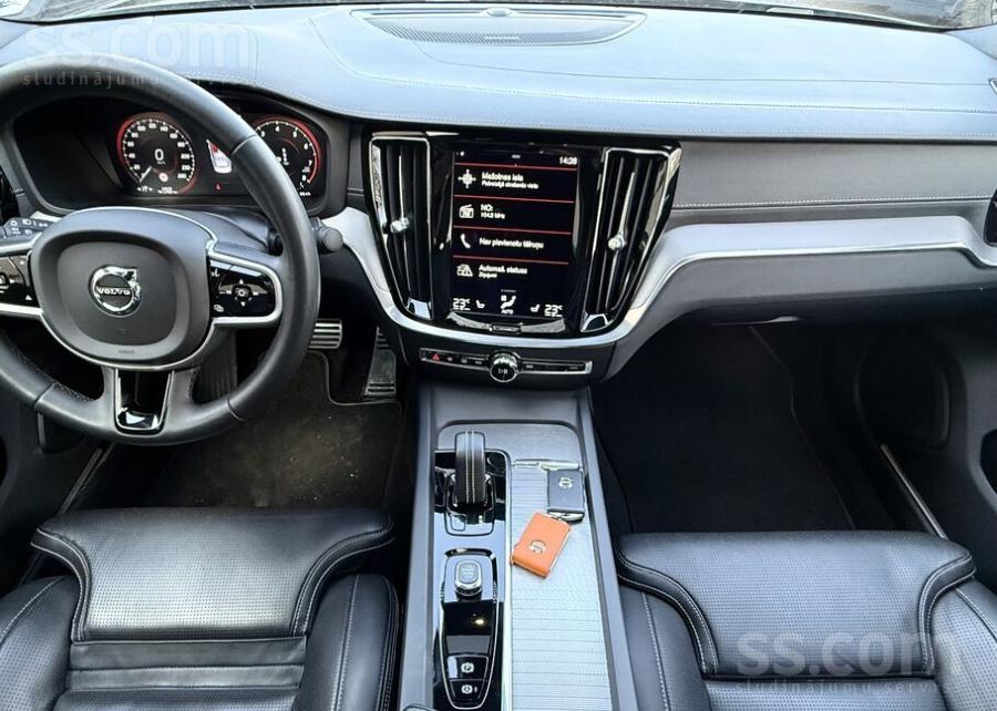 Pelēks Volvo S60 2022 Rīga, ar dzinēja tilpumu 2.00 L un nobraukumu 0 tūkst. km par 27500 €, foto 7 vietnē AUTOMOTO.COM.LV