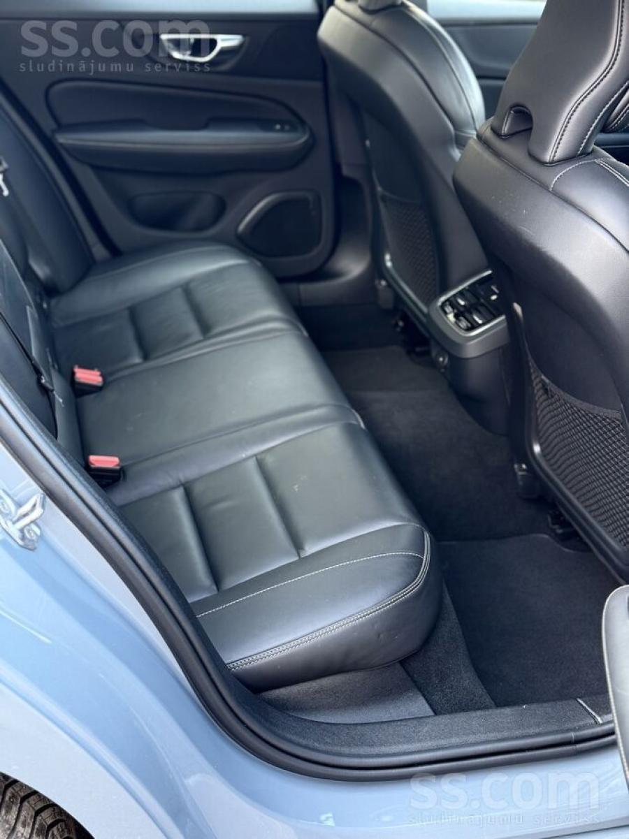 Pelēks Volvo S60 2022 Rīga, ar dzinēja tilpumu 2.00 L un nobraukumu 0 tūkst. km par 27500 €, foto 8 vietnē AUTOMOTO.COM.LV
