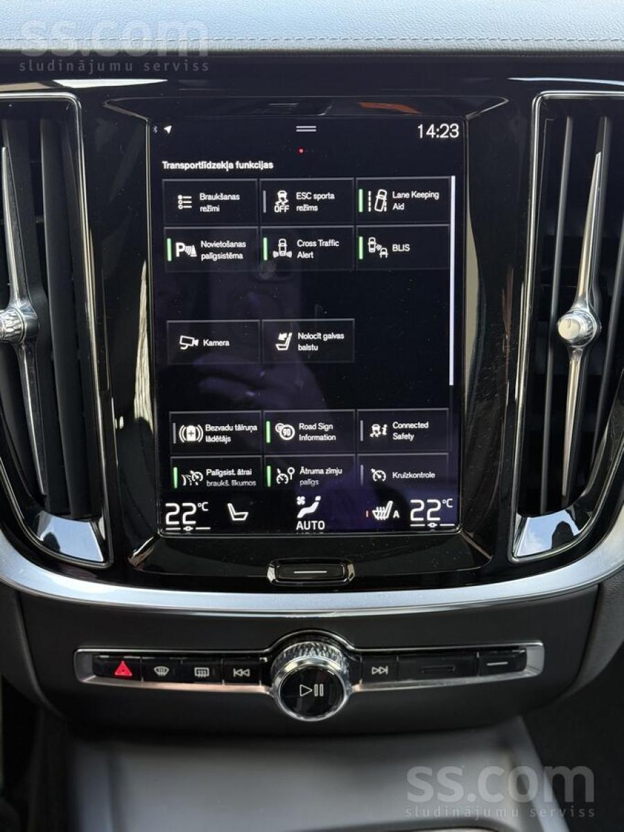 Pelēks Volvo S60 2022 Rīga, ar dzinēja tilpumu 2.00 L un nobraukumu 0 tūkst. km par 27500 €, foto 13 vietnē AUTOMOTO.COM.LV