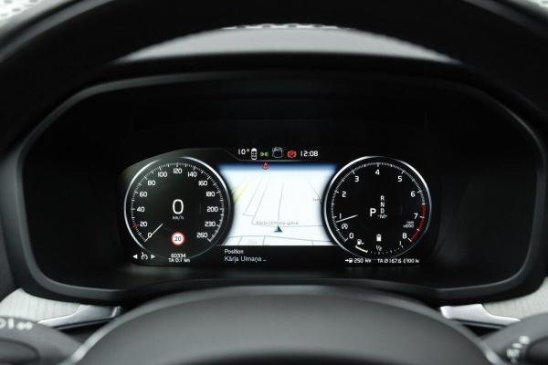 Серый Вольво С60 2022 в Марупе, объемом двигателя 2.00 л и пробегом 60 тыс. км за 26500 €, фото 9 на AUTOMOTO.COM.LV