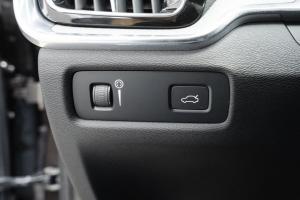 Pelēks Volvo S60 2022 Mārupe, ar dzinēja tilpumu 2.00 L un nobraukumu 60 tūkst. km par 26500 €, foto 10 vietnē AUTOMOTO.COM.LV