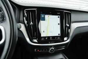 Pelēks Volvo S60 2022 Mārupe, ar dzinēja tilpumu 2.00 L un nobraukumu 60 tūkst. km par 26500 €, foto 16 vietnē AUTOMOTO.COM.LV