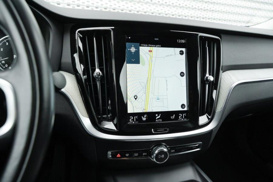 Pelēks Volvo S60 2022 Mārupe, ar dzinēja tilpumu 2.00 L un nobraukumu 60 tūkst. km par 26500 €, foto 16 vietnē AUTOMOTO.COM.LV