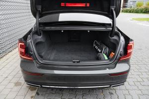 Pelēks Volvo S60 2022 Mārupe, ar dzinēja tilpumu 2.00 L un nobraukumu 60 tūkst. km par 26500 €, foto 21 vietnē AUTOMOTO.COM.LV