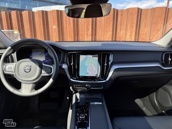 Grey Volvo S60 2024 in Kaunas, with an engine capacity of 2.00 L and mileage of 21 thousand km for 26900 €, photo 9 on AUTOMOTO.COM.LV