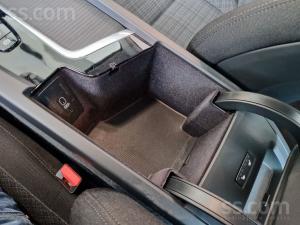 Grey Volvo S60 2024 in Riga, with an engine capacity of 2.00 L and mileage of 25 thousand km for 30500 €, photo 18 on AUTOMOTO.COM.LV
