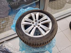 Grey Volvo S60 2024 in Riga, with an engine capacity of 2.00 L and mileage of 25 thousand km for 30500 €, photo 25 on AUTOMOTO.COM.LV