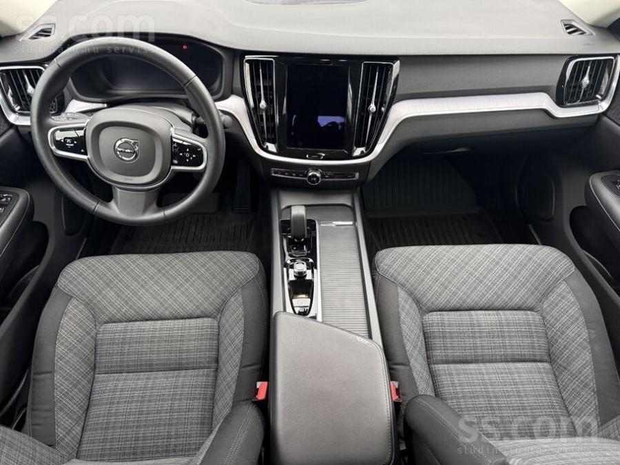 Pelēks Volvo S60 2024 Valmiera, ar dzinēja tilpumu 2.00 L un nobraukumu 21 tūkst. km par 29900 €, foto 10 vietnē AUTOMOTO.COM.LV