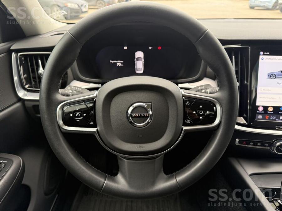 Pelēks Volvo S60 2024 Valmiera, ar dzinēja tilpumu 2.00 L un nobraukumu 21 tūkst. km par 29900 €, foto 13 vietnē AUTOMOTO.COM.LV