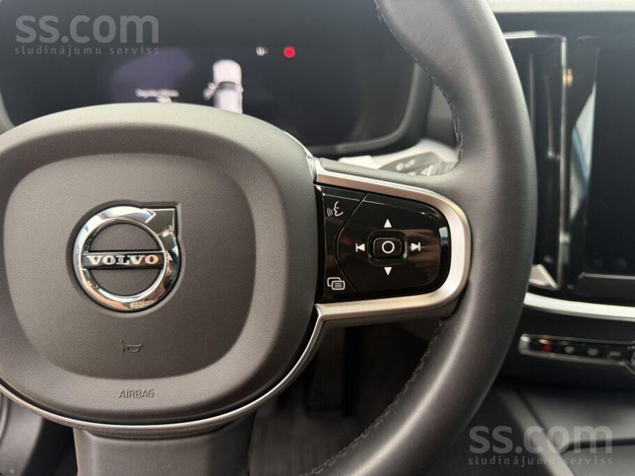 Pelēks Volvo S60 2024 Valmiera, ar dzinēja tilpumu 2.00 L un nobraukumu 21 tūkst. km par 29900 €, foto 15 vietnē AUTOMOTO.COM.LV