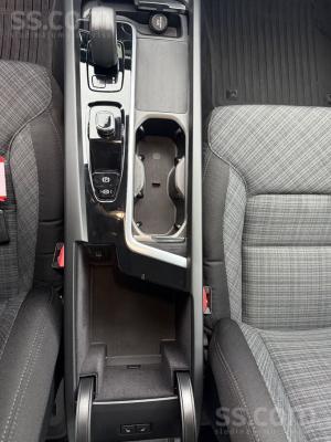 Pelēks Volvo S60 2024 Valmiera, ar dzinēja tilpumu 2.00 L un nobraukumu 21 tūkst. km par 29900 €, foto 18 vietnē AUTOMOTO.COM.LV