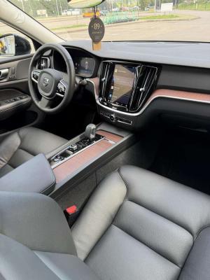 Grey Volvo S60 2025 in Vilnius, with an engine capacity of 1.97 L and mileage of 22 thousand km for 30000 €, photo 15 on AUTOMOTO.COM.LV