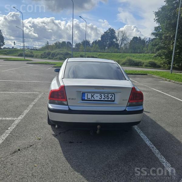 Grey Volvo S60 2003 in Jekabpils, with an engine capacity of 2.40 L and mileage of 425 thousand km for 1200 €, photo 5 on AUTOMOTO.COM.LV