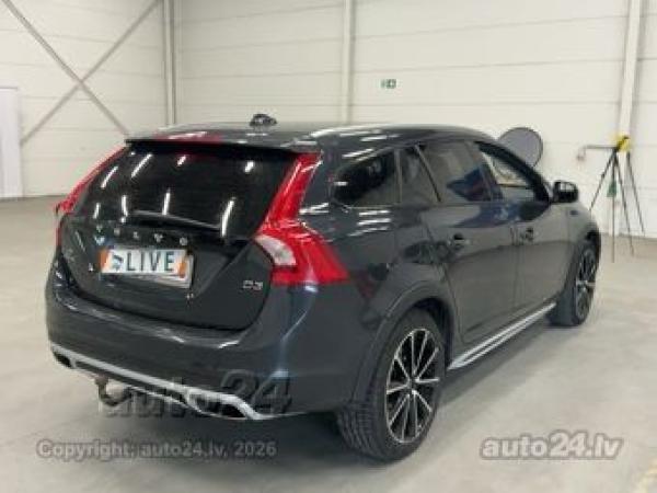 Grey Volvo S60 2018 in Tallinn, with an engine capacity of 2.00 L and mileage of 192 thousand km for 13999 €, photo 2 on AUTOMOTO.COM.LV
