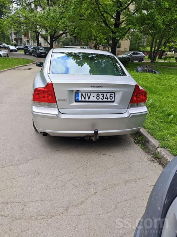 Volvo S60 2006 in Riga, with an engine capacity of 2.40 L and mileage of 0 thousand km for 8800 €, photo 2 on AUTOMOTO.COM.LV