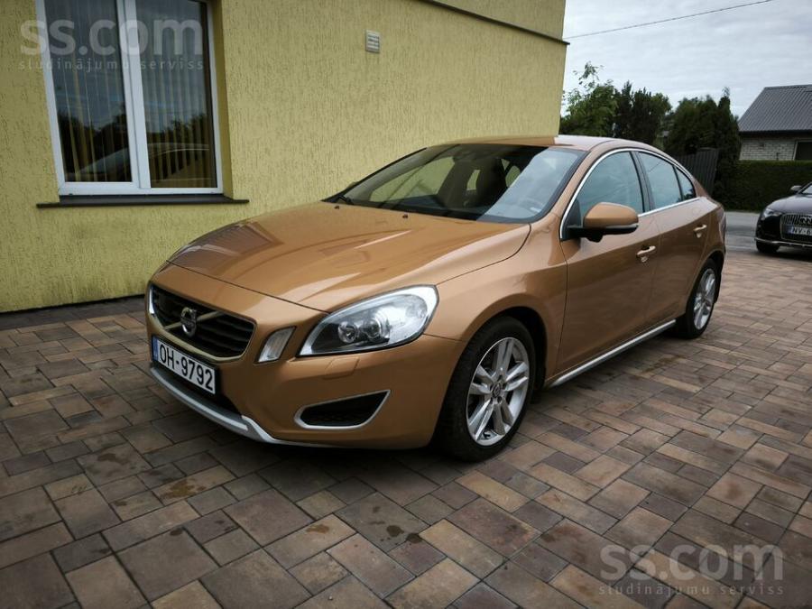 Oranžs Volvo S60 2010 Bauska, ar dzinēja tilpumu 2.40 L un nobraukumu 315 tūkst. km par 5950 €, foto 3 vietnē AUTOMOTO.COM.LV