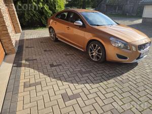 Oranžs Volvo S60 2010 Ogre, ar dzinēja tilpumu 2.00 L un nobraukumu 192 tūkst. km par 5500 €, foto 5 vietnē AUTOMOTO.COM.LV