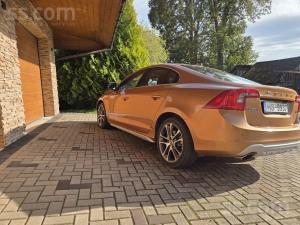 Oranžs Volvo S60 2010 Ogre, ar dzinēja tilpumu 2.00 L un nobraukumu 192 tūkst. km par 5500 €, foto 10 vietnē AUTOMOTO.COM.LV