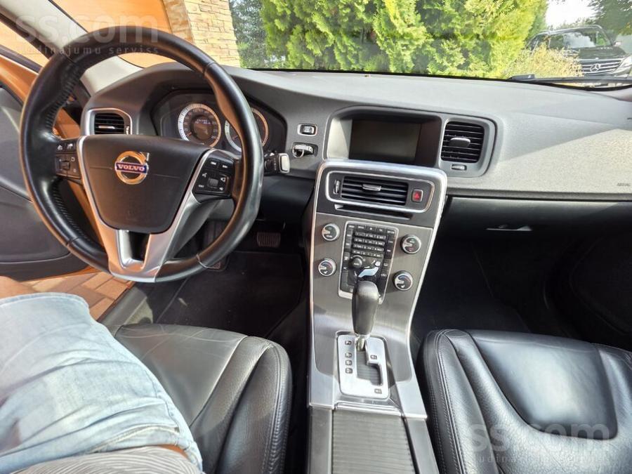 Oranžs Volvo S60 2010 Ogre, ar dzinēja tilpumu 2.00 L un nobraukumu 192 tūkst. km par 5500 €, foto 15 vietnē AUTOMOTO.COM.LV