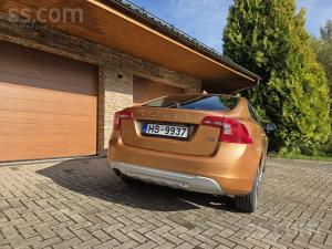 Oranžs Volvo S60 2010 Ogre, ar dzinēja tilpumu 2.00 L un nobraukumu 192 tūkst. km par 5500 €, foto 13 vietnē AUTOMOTO.COM.LV