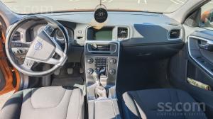 Oranžs Volvo S60 2011 Rīga, ar dzinēja tilpumu 2.00 L un nobraukumu 263 tūkst. km par 5200 €, foto 7 vietnē AUTOMOTO.COM.LV