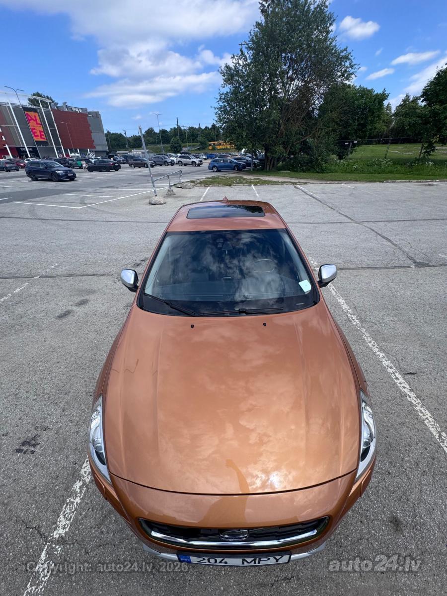 Oranžs Volvo S60 2011 Tallina, ar dzinēja tilpumu 2.00 L un nobraukumu 204 tūkst. km par 6700 €, foto 7 vietnē AUTOMOTO.COM.LV