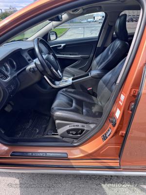 Oranžs Volvo S60 2011 Tallina, ar dzinēja tilpumu 2.00 L un nobraukumu 204 tūkst. km par 6700 €, foto 9 vietnē AUTOMOTO.COM.LV