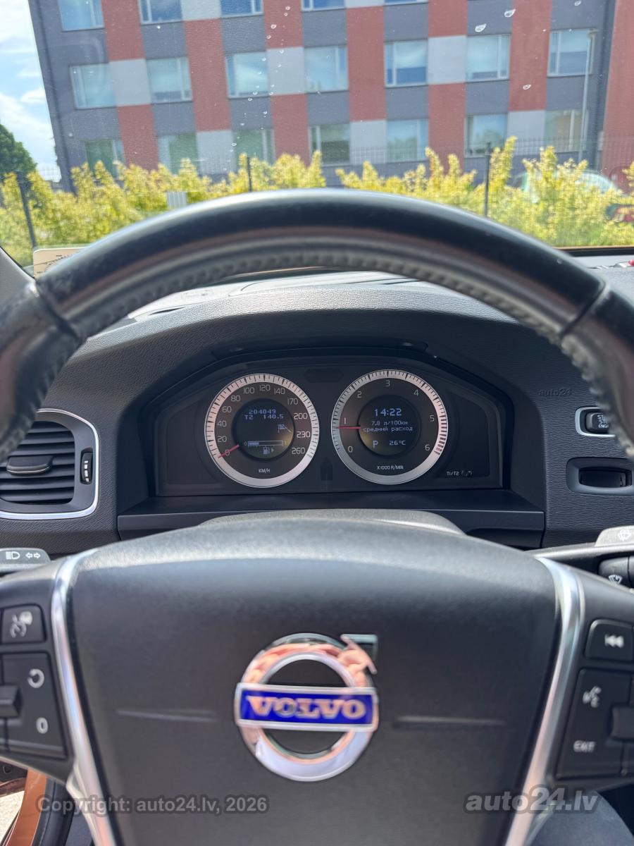 Oranžs Volvo S60 2011 Tallina, ar dzinēja tilpumu 2.00 L un nobraukumu 204 tūkst. km par 6700 €, foto 13 vietnē AUTOMOTO.COM.LV