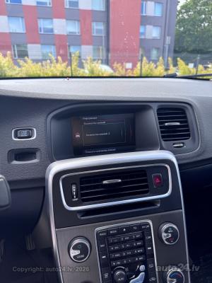 Oranžs Volvo S60 2011 Tallina, ar dzinēja tilpumu 2.00 L un nobraukumu 204 tūkst. km par 6700 €, foto 14 vietnē AUTOMOTO.COM.LV