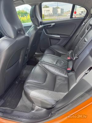Oranžs Volvo S60 2011 Tallina, ar dzinēja tilpumu 2.00 L un nobraukumu 204 tūkst. km par 6700 €, foto 15 vietnē AUTOMOTO.COM.LV
