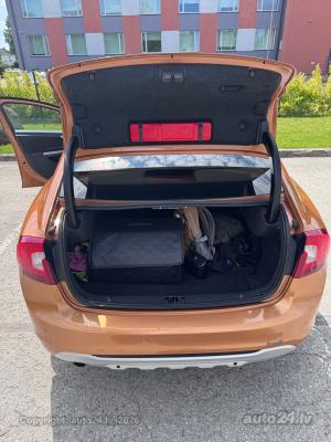 Oranžs Volvo S60 2011 Tallina, ar dzinēja tilpumu 2.00 L un nobraukumu 204 tūkst. km par 6700 €, foto 18 vietnē AUTOMOTO.COM.LV