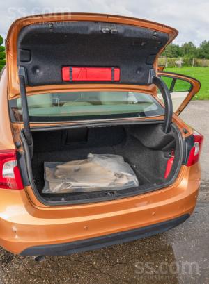 Orange Volvo S60 2012 in Limbazi, with an engine capacity of 1.60 L and mileage of 79 thousand km for 5950 €, photo 31 on AUTOMOTO.COM.LV