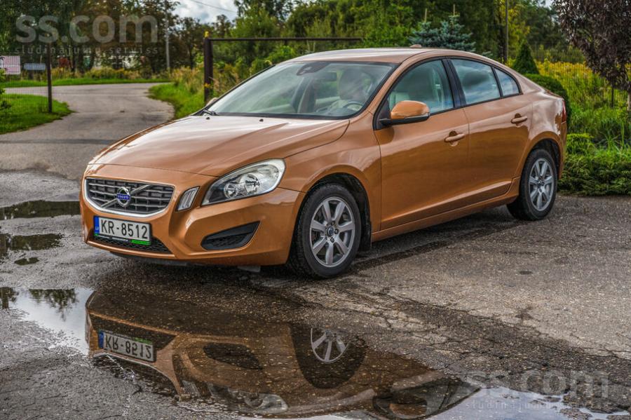 Orange Volvo S60 2012 in Limbazi, with an engine capacity of 1.60 L and mileage of 79 thousand km for 5950 €, photo 1 on AUTOMOTO.COM.LV