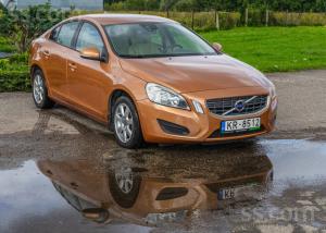 Orange Volvo S60 2012 in Limbazi, with an engine capacity of 1.60 L and mileage of 79 thousand km for 5950 €, photo 3 on AUTOMOTO.COM.LV