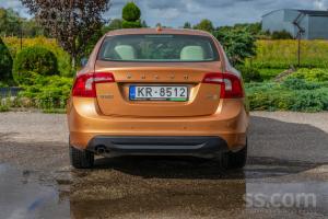 Orange Volvo S60 2012 in Limbazi, with an engine capacity of 1.60 L and mileage of 79 thousand km for 5950 €, photo 8 on AUTOMOTO.COM.LV