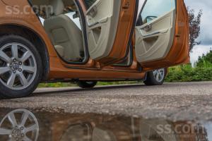 Orange Volvo S60 2012 in Limbazi, with an engine capacity of 1.60 L and mileage of 79 thousand km for 5950 €, photo 11 on AUTOMOTO.COM.LV