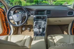 Orange Volvo S60 2012 in Limbazi, with an engine capacity of 1.60 L and mileage of 79 thousand km for 5950 €, photo 12 on AUTOMOTO.COM.LV