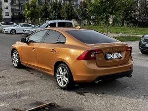 Оранжевый Вольво С60 2012 в Вильнюс, объемом двигателя 2.00 л и пробегом 290 тыс. км за 5000 €, фото 8 на AUTOMOTO.COM.LV