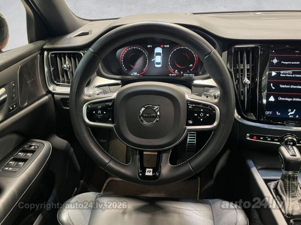 Orange Volvo S60 2019 in Tallinn, with an engine capacity of 2.00 L and mileage of 74 thousand km for 25900 €, photo 10 on AUTOMOTO.COM.LV