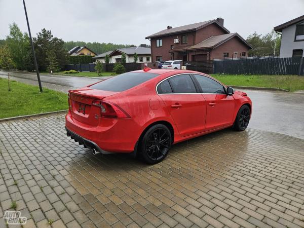 Sarkans Volvo S60 2012 Kauņa, ar dzinēja tilpumu 3.00 L un nobraukumu 190 tūkst. km par 4555 €, foto 11 vietnē AUTOMOTO.COM.LV